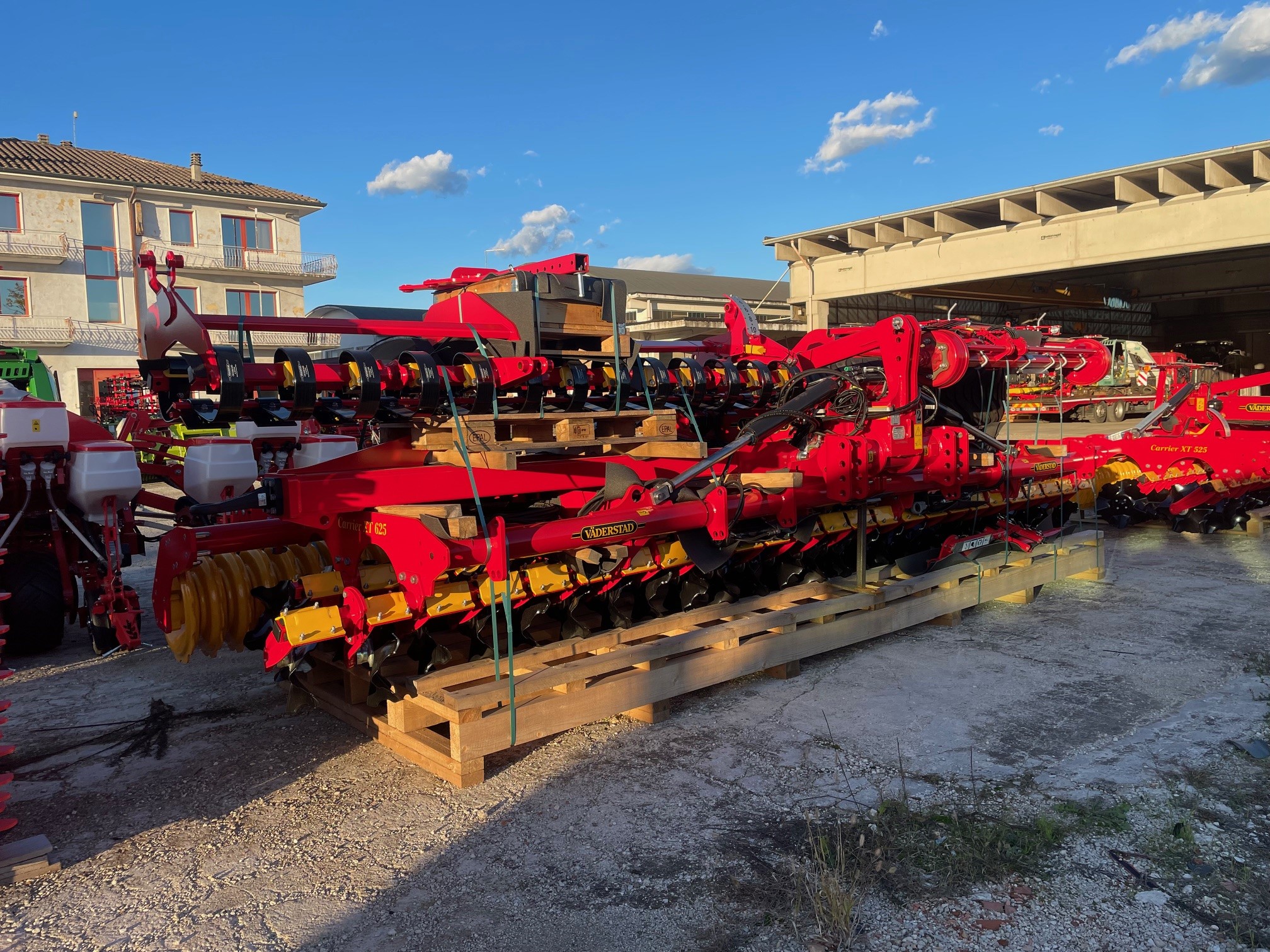 Coltivatore Vaderstad Carrier XT 625 - Attrezzature in pronta consegna ...